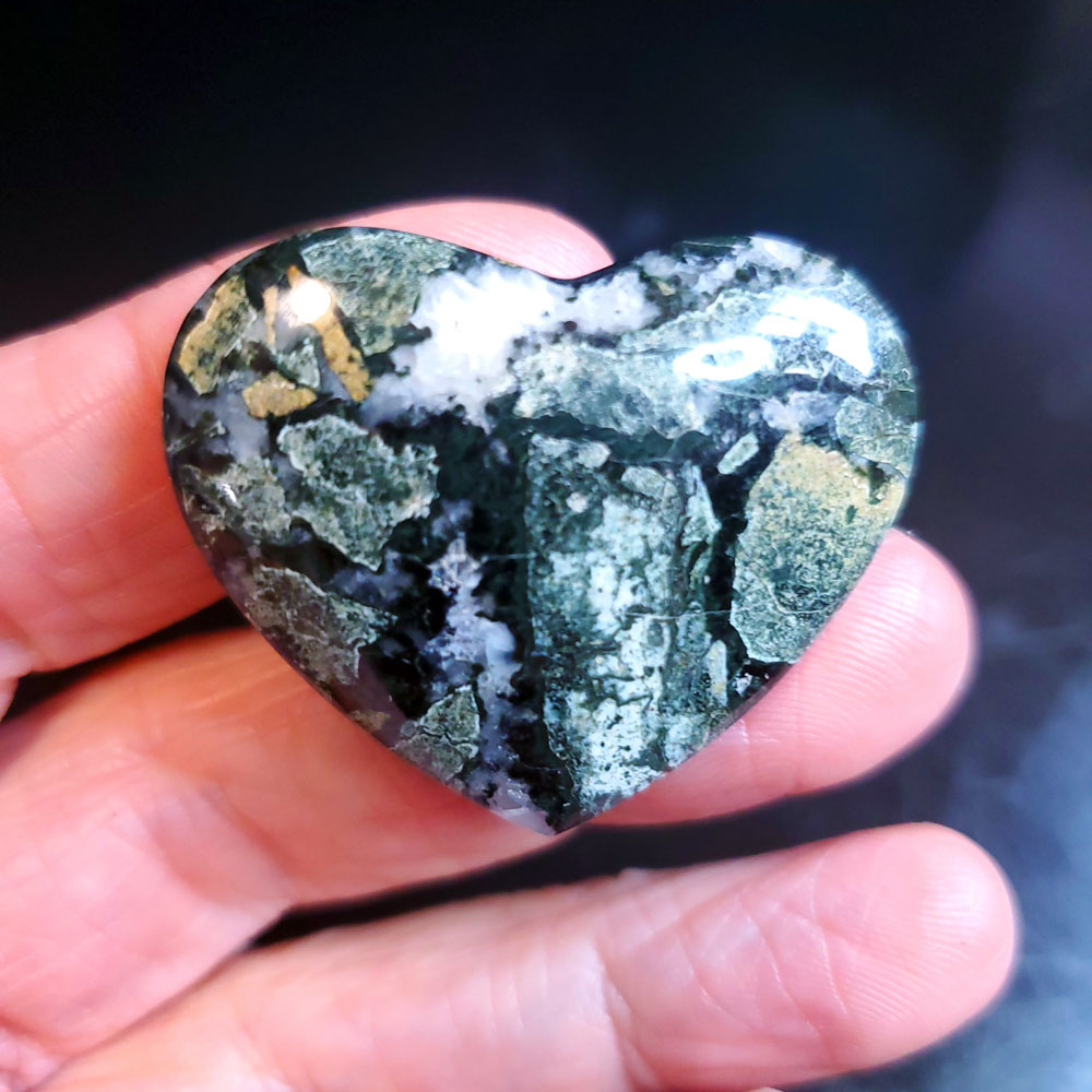 Dallasite heart small – Dan Hurd Prospecting