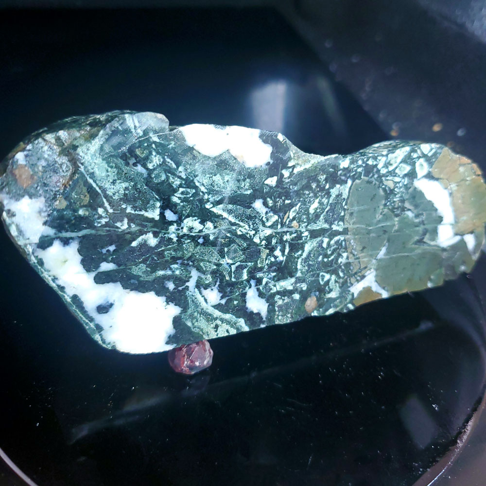 Dallasite Video Specimen D – Dan Hurd Prospecting
