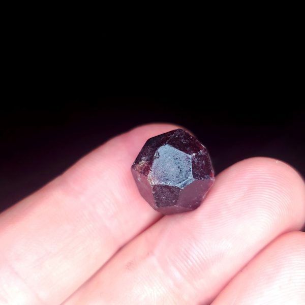 Large garnet specimen A – Dan Hurd Prospecting